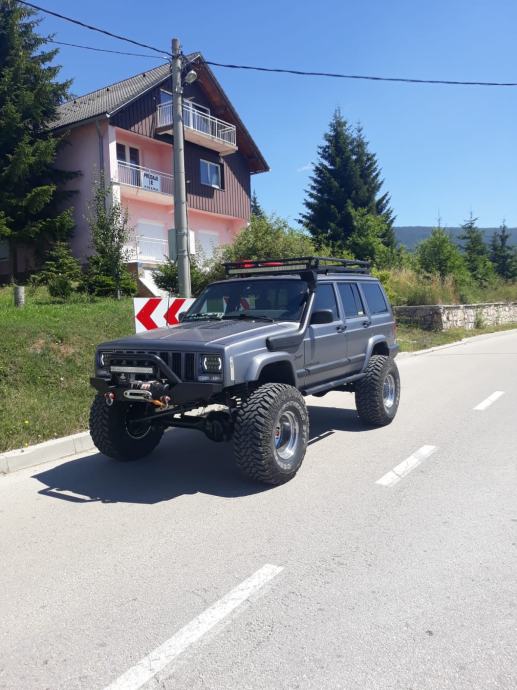 Jeep Cherokee 4,0 off road nissan patrol 4x4 dzip, 2001 god.