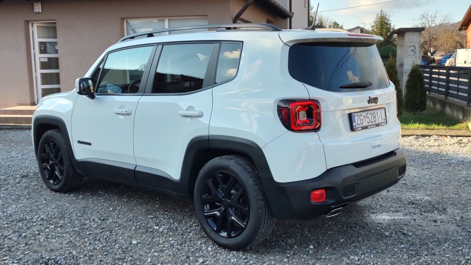 Jeep Renegade 1,6 MJTD LIMITED WILD MAX OPREMA 9900km, 2021 god.
