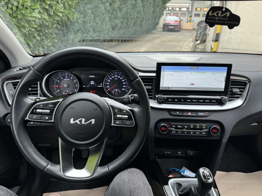 Kia Ceed 1.5 T-GDI EX VISION- 14.940km- AKCIJA!!!, 2023 god.