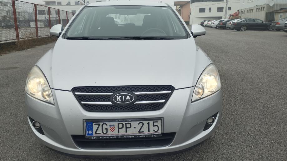 Kia Ceed (ceed) 1,4, 2007 god.