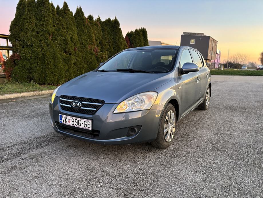 Kia Ceed (ceed) 1,6 CRDi EX *REG.12/26*, 2009 god.