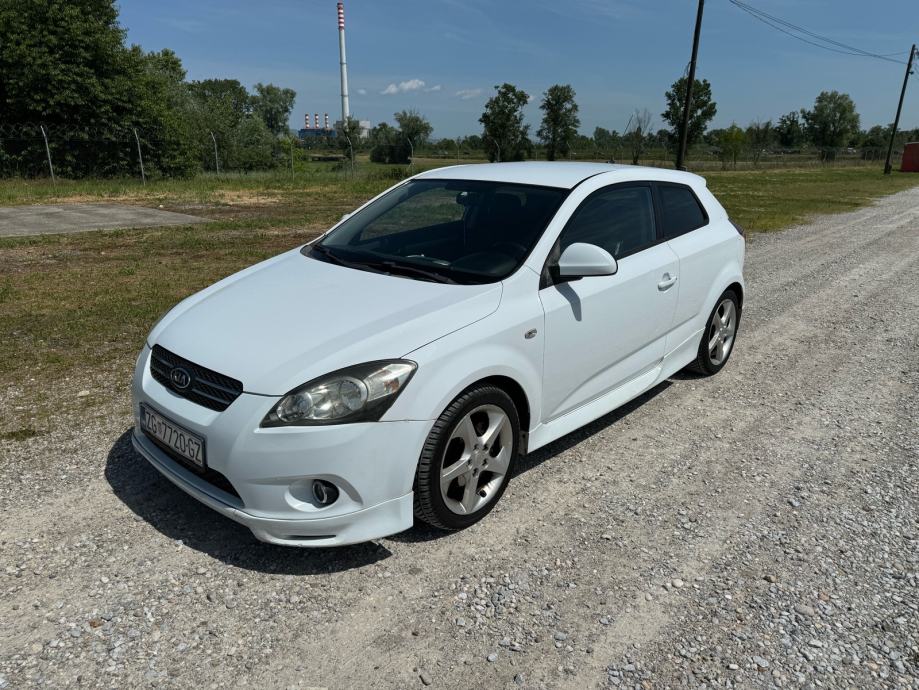 Kia Ceed (ceed) 1,6 CRDi EX Sport, 2009 god.
