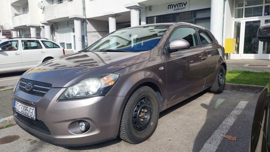Kia Ceed (pro_ceed) 1,6 EX Sport Leather, 2008 god.