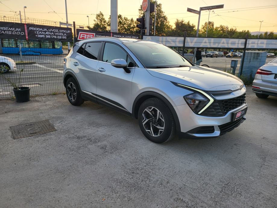 KIA SPORTAGE 1.6 FRESH, ALU 17, VIRTUAL, R-KAM, GARANCIJA 7G, HR AUTO!, 2022 god.