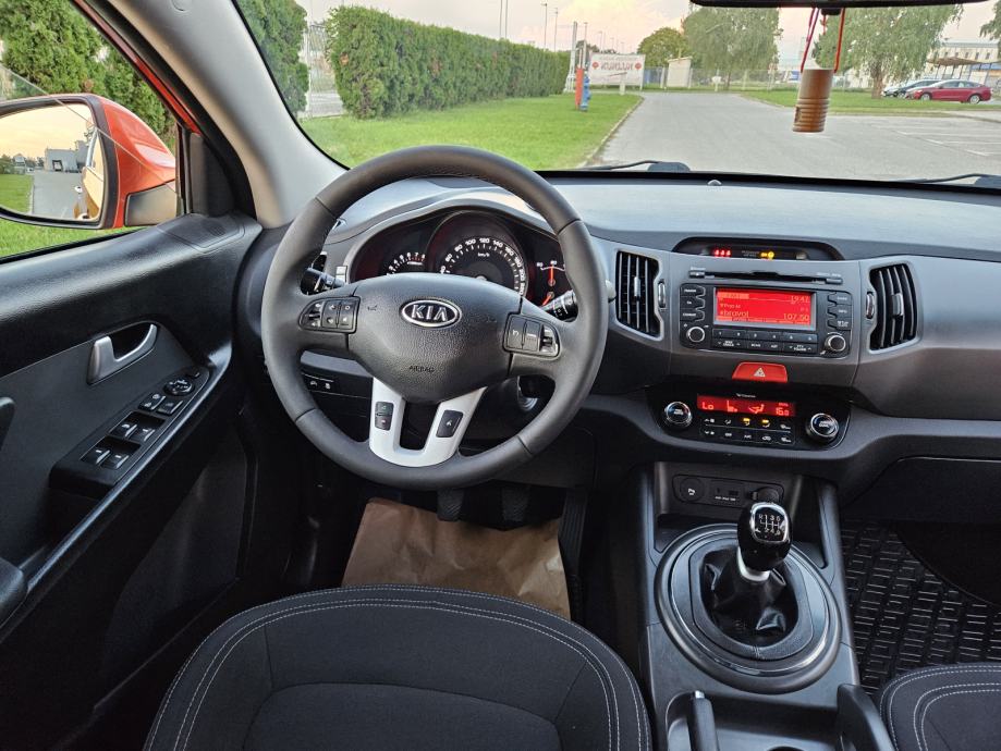 Kia Sportage 2WD 1,6 = 1. VLASNIK = NIJE UVOZ = IZVRSTAN, 2010 god.