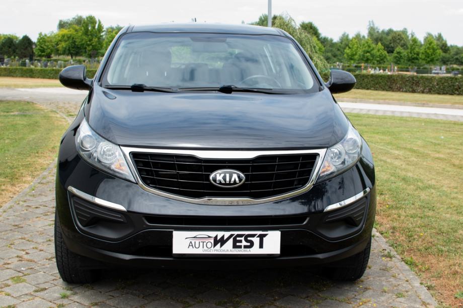 Kia Sportage 2WD 1,6 PRVI VLASNIK SAMO 50000 KM KAO NOVA, 2015 god.