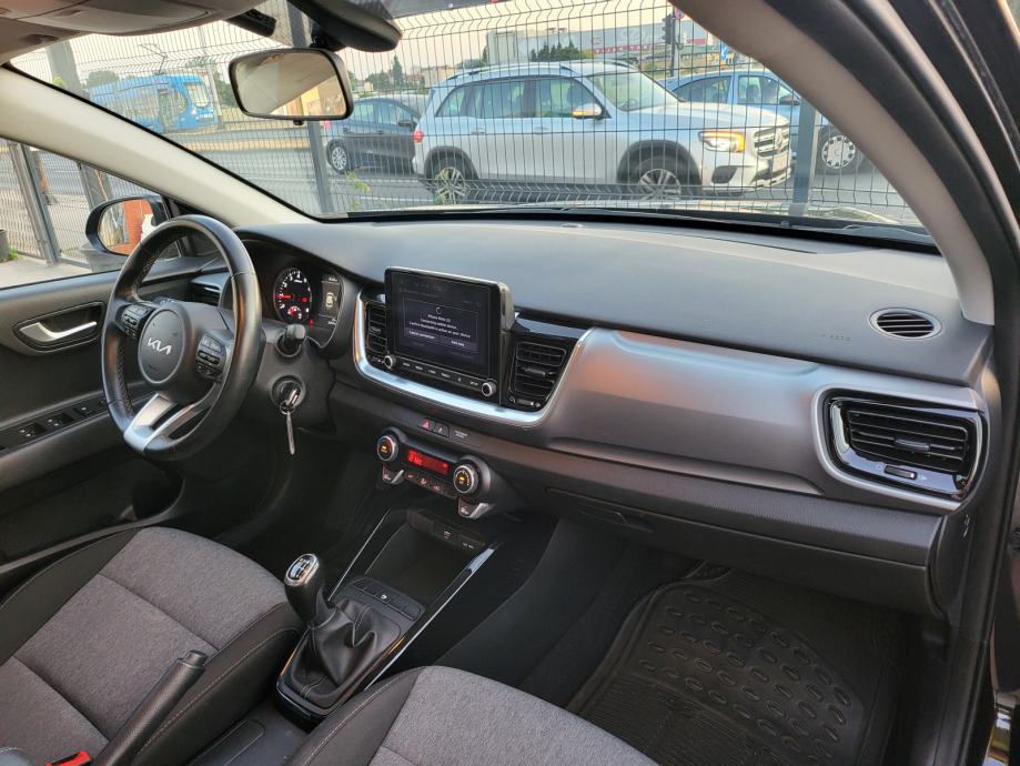 KIA STONIC 1.0 T-GDi URBAN, PDC, R-KAM, KLIMA, REGAN, 7G GARAN, ALU 16, 2022 god.