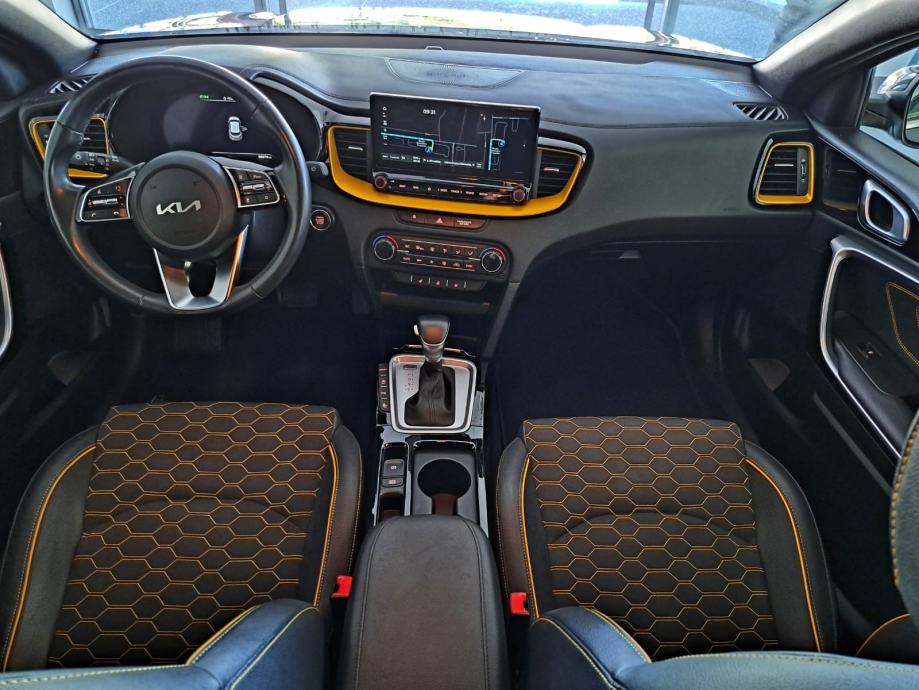 Kia XCeed 1.5 T-GDi EX Stream Automatik, 2021 god.