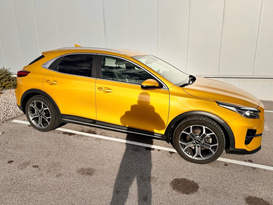 Kia XCeed 1.5 T-GDi EX Way 7DCT-2022-48.737 km- PRVI VLASNIK-GARANCIJA ...