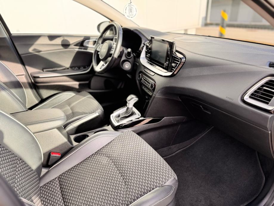 Kia XCeed 1.5 T-GDi EX Way 7DCT-2022-48.737 km- PRVI VLASNIK-GARANCIJA ...