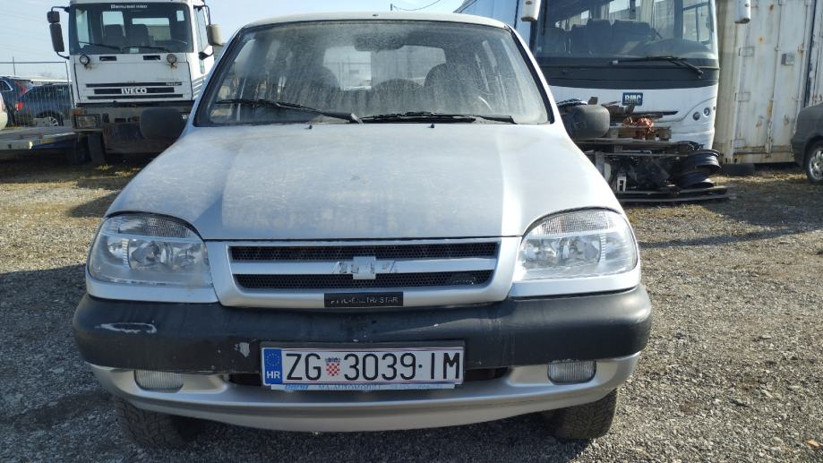 Lada Niva 1700 CHEVROLET 4X4 SAMO 17TKM, 2004 god.