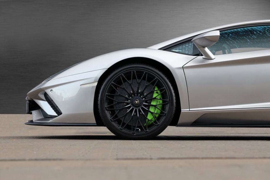 Lamborghini Aventador S LP740-4 Sensonum automatik, 2018 god.