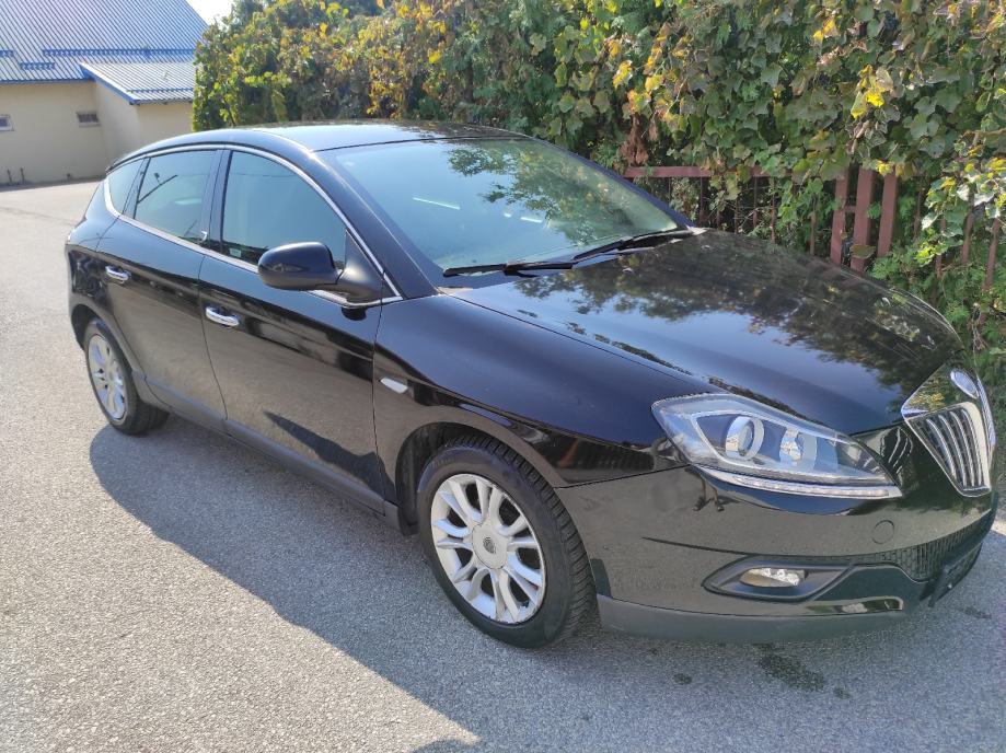 Lancia Delta 1,6 multijet Sport Selespeed sa prijenoso može do 36 rata ...
