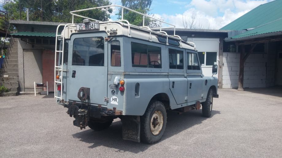 Land Rover Defender 109, 1978 god.