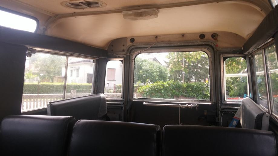 Land Rover Defender 109, 1978 god.