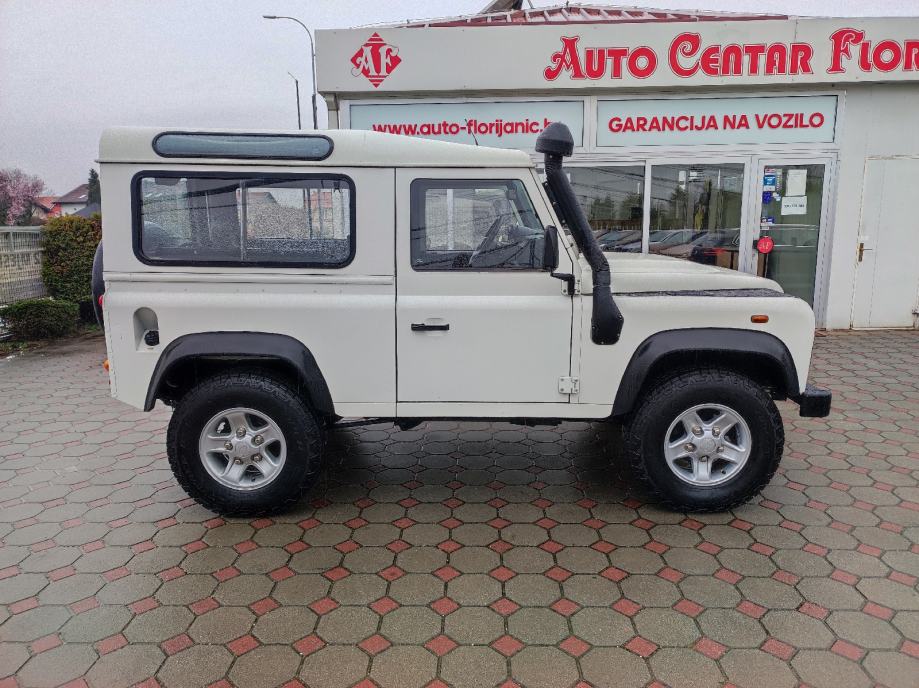 Land Rover Defender 2,4 td 2007.,reg:28.2.2025.,KLIMA, 4x4, 6-SJEDALA ...