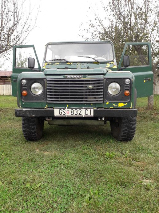 Land Rover Defender 300 tdi pick up, 1999 god.