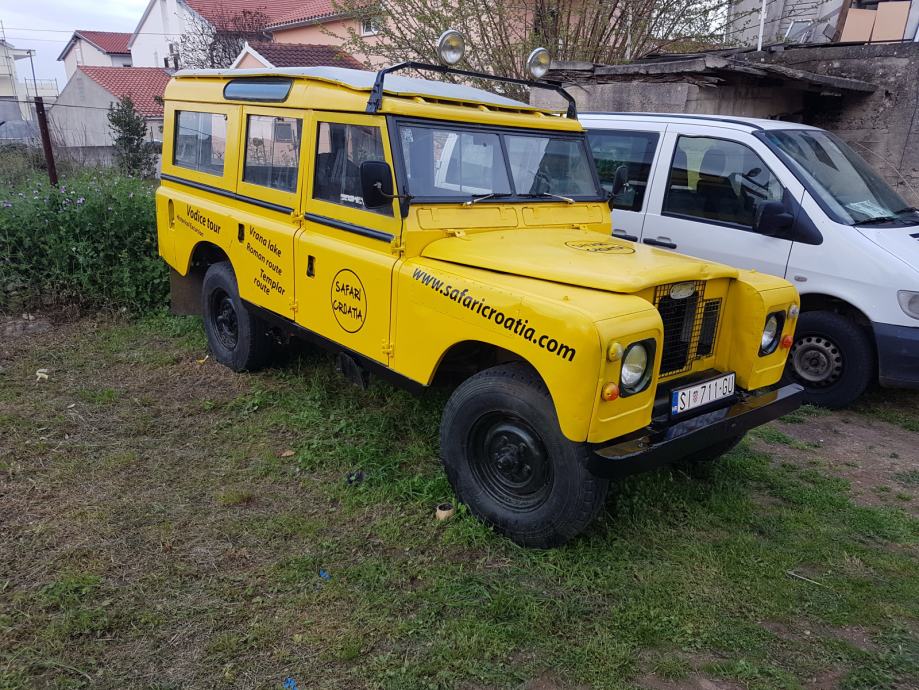 Land Rover Defender serie 2a, 1971 god.