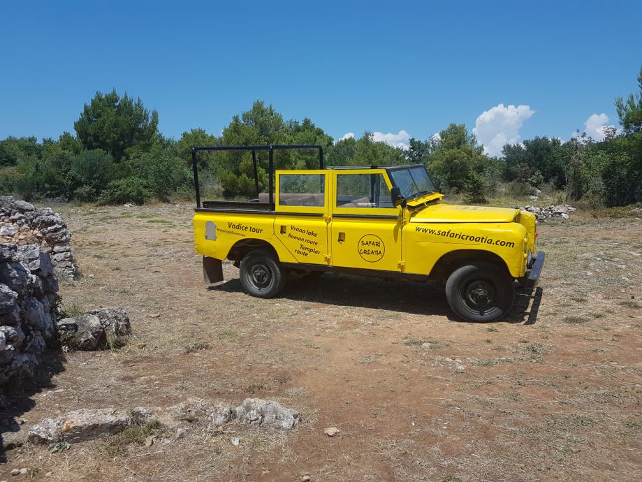 Land Rover Defender serie 2a, 1971 god.