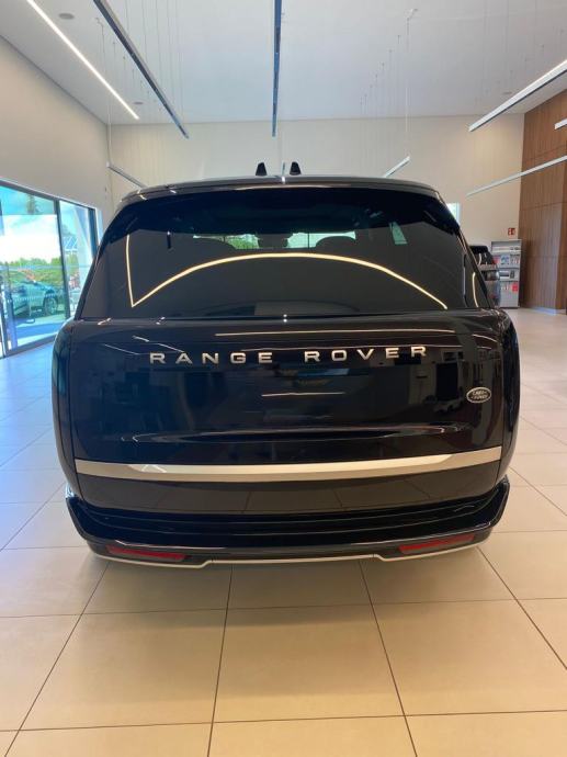 LAND ROVER RANGE ROVER AUTOBIOGRAPHY ISPORUKA ODMAH, 2022 god.