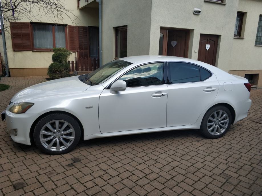 Lexus IS 220d Luxury, 2007 god.