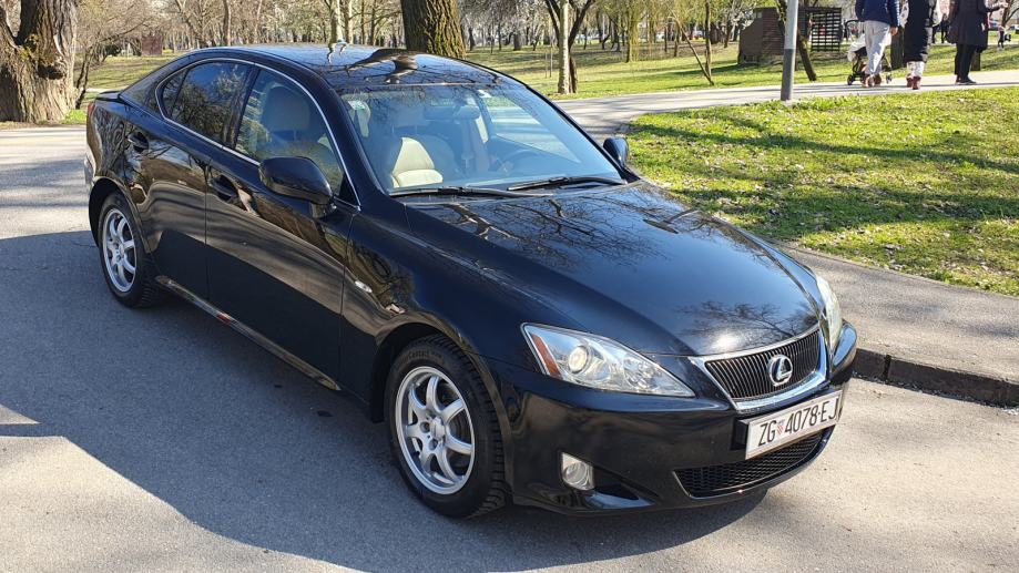 Lexus IS 220d, 2008 god.
