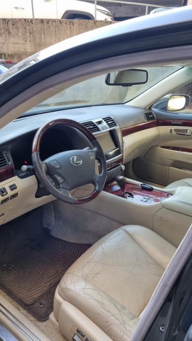 Lexus LS 460 AWD, 2010 god.