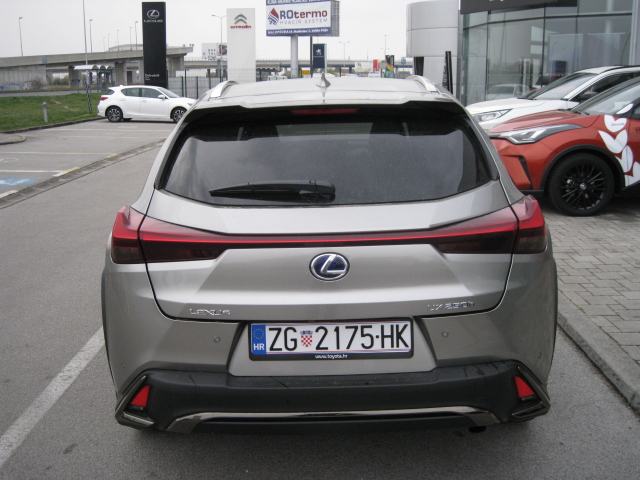 LEXUS UX 250h F-SPORT HUD e-CVT...jamstvo do 9-2024 / zimske gume, 2019 ...
