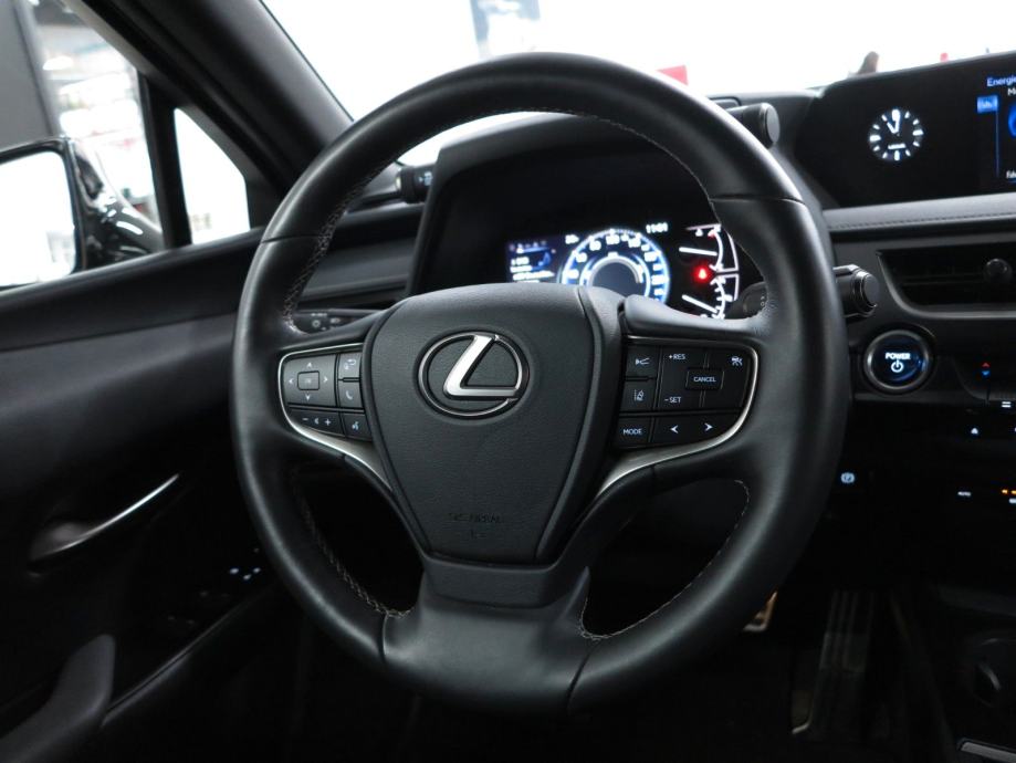 Lexus UX 250h 184 KS Hybrid e-CVT BI-LED NAVI ACC-TEMPOMAT 2020 GOD ...