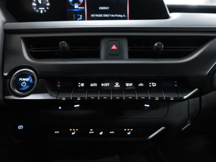 Lexus UX 250h 184 KS Hybrid e-CVT BI-LED NAVI ACC-TEMPOMAT 2020 GOD ...