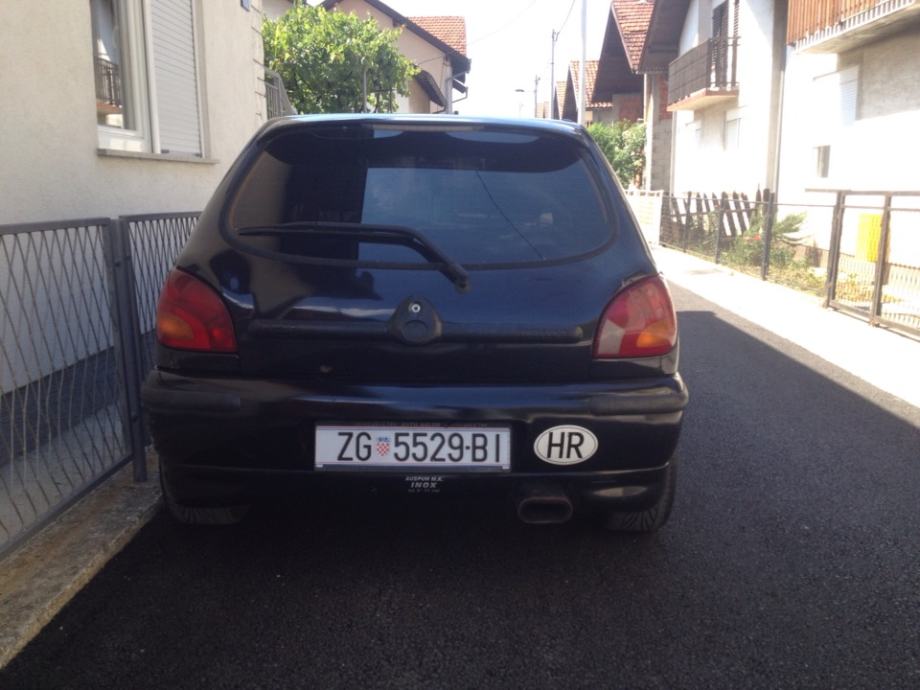 Mazda 121 (model Ford Fiesta ), 1997 god.