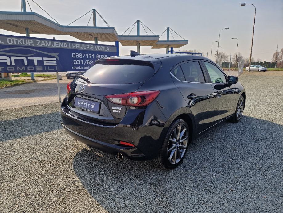 Mazda 3 Kizoku