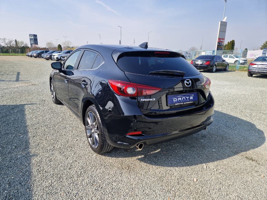 Mazda 3 Kizoku