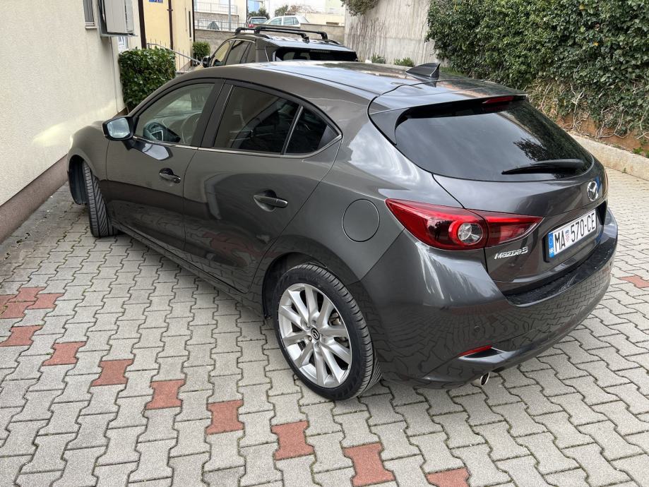 Mazda 3 G120 Revolution, 2017 god.