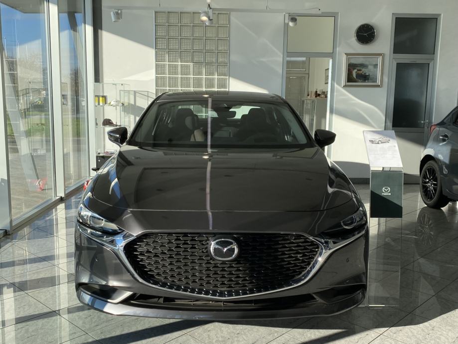 Mazda 3 G122 SDN PLUS, 2022 god.