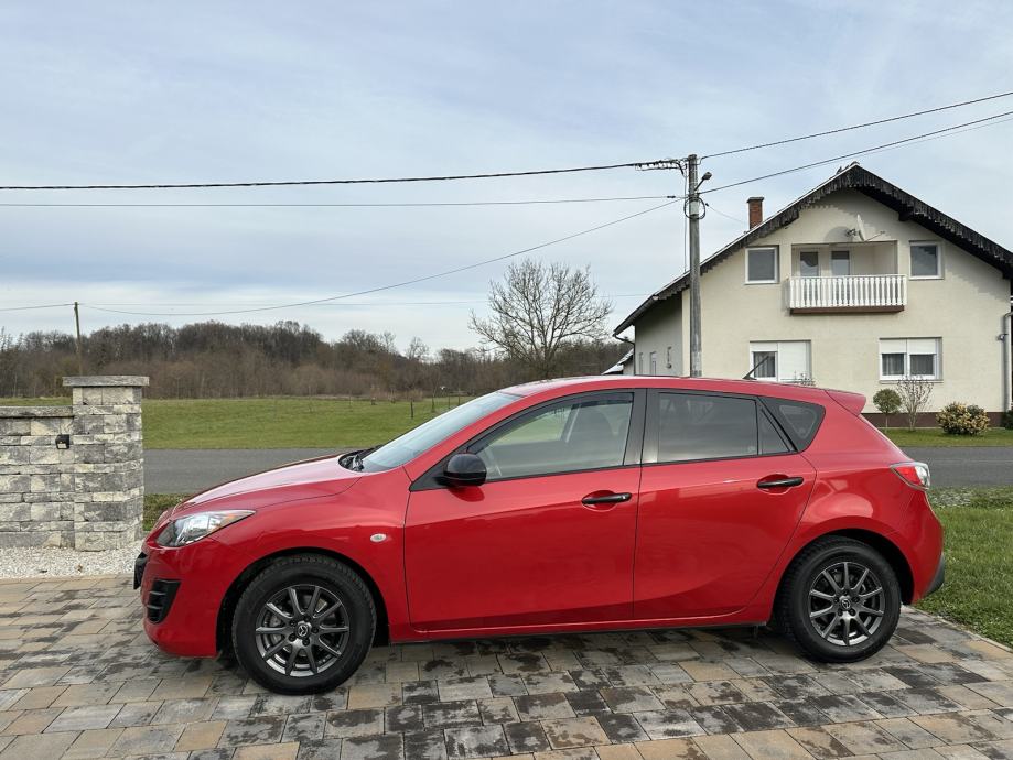 Mazda 3 SP 1.6i Comfort Edition, 1.vl,kupljena nova u Hrvatskoj,benzin ...