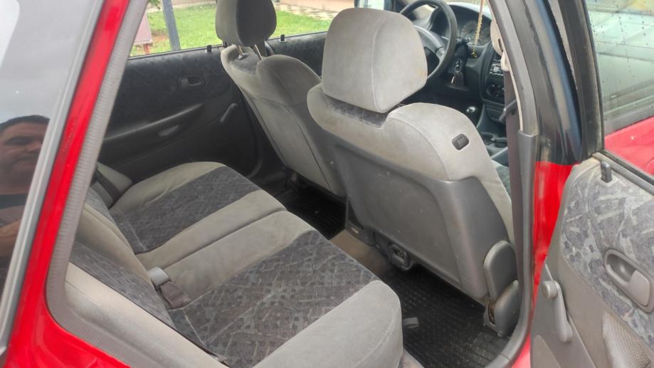 Mazda 323 Karavan Karavan, 1998 god.