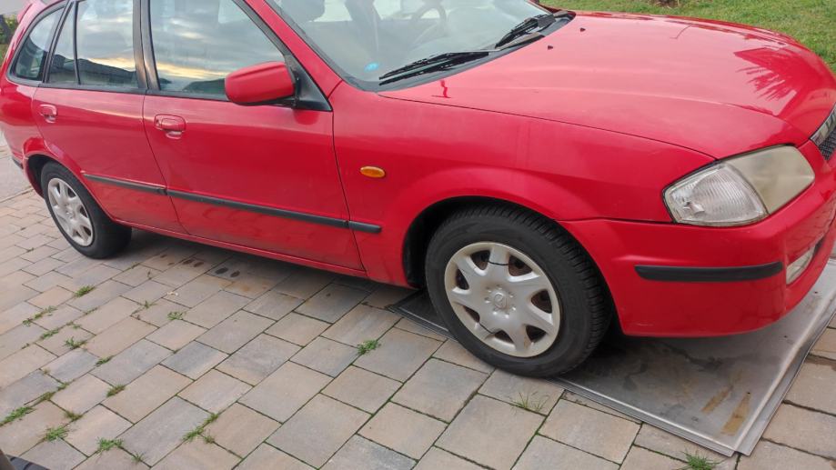 Mazda 323 Karavan Karavan, 1998 god.