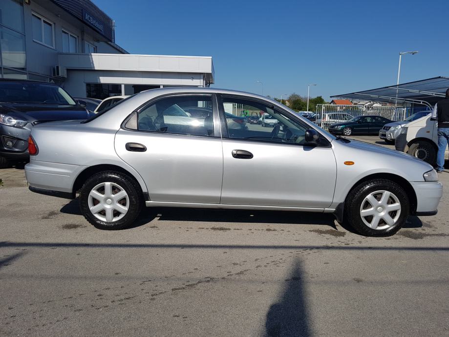 Mazda 323 Sedan 1,3 i, 1997 god.