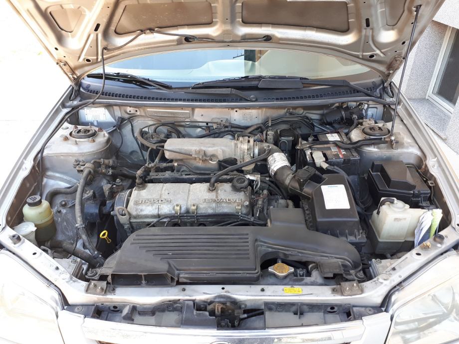 Mazda 323 Sedan 1,3 i, 1999 god.