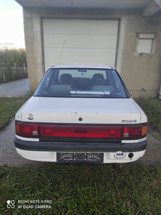 Mazda 323 GLX, 2001 god.