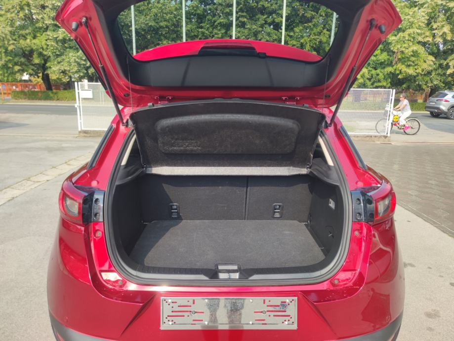 Mazda CX-3 34000KM NAVI PARK PILOT TEMPOMAT BRAKE SUPPORT WIFI, 2021 god.