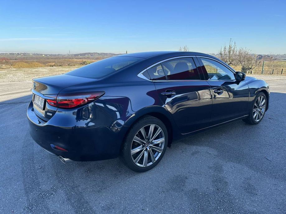 Mazda 6 CD184 Revolution top matrix,kam,koža,radar,servis!Odličan ...