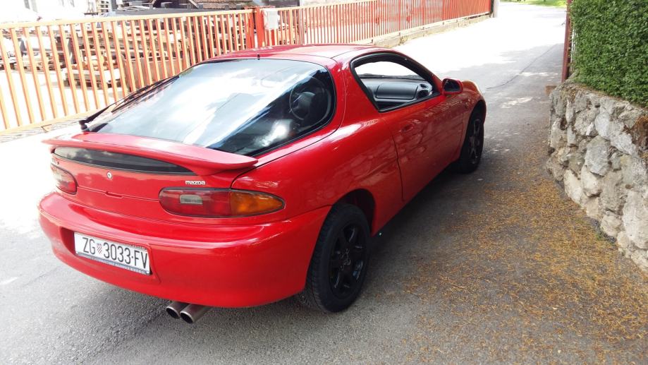 ***Mazda MX-3 1,6 i*** reg. godinu dana, 1996 god.