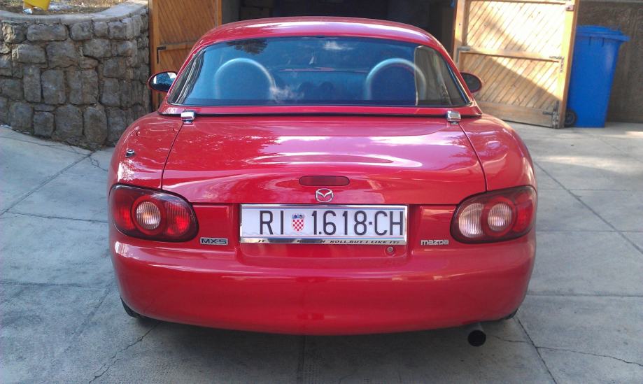 Mazda MX-5 + HARD TOP, 2002 god.