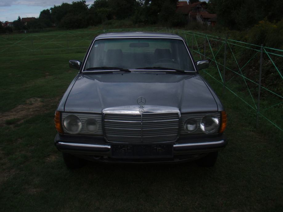 Mercedes 123 300d, 1982 god.