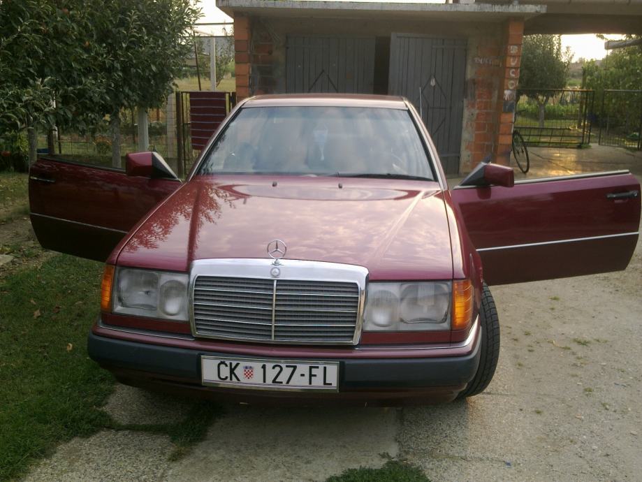 Mercedes Benz 200 CE, 1992 god.