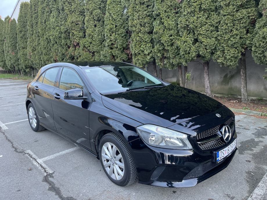 MERCEDES A-KLASA 160D REDIZAJN 2017. REG 1/24 NOVE GUME SAMO 58 000 km ...