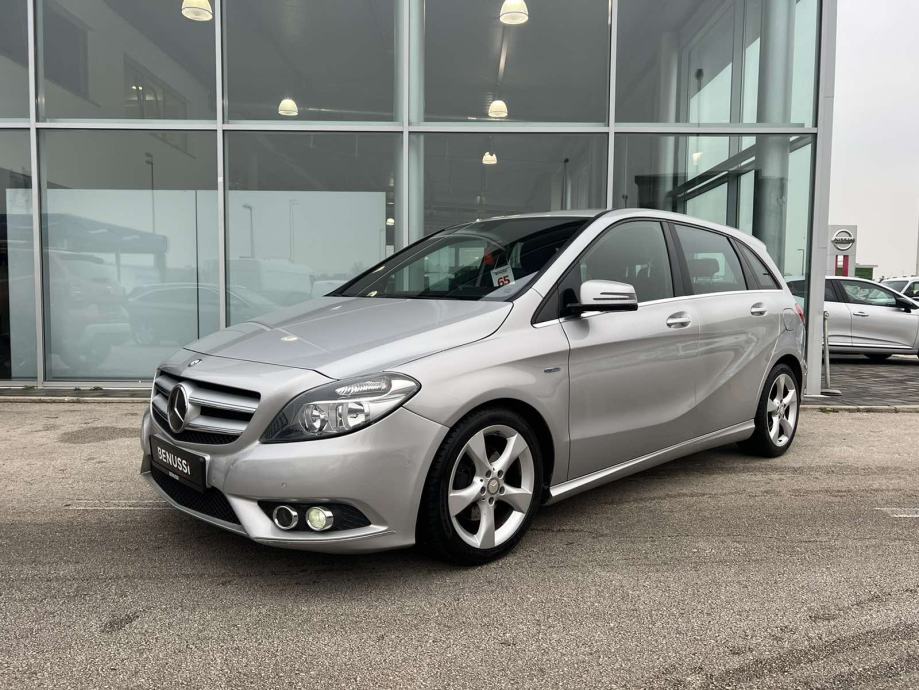 MERCEDES B-KLASA B KLASA, 2012 god.