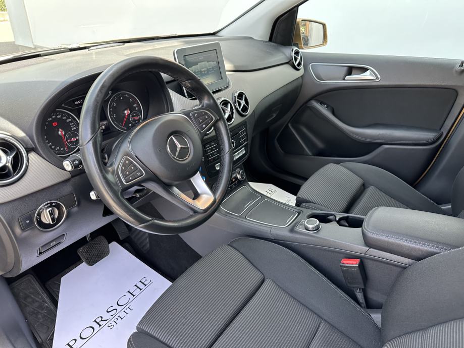 Mercedes-Benz B 180 d, 2017 god.